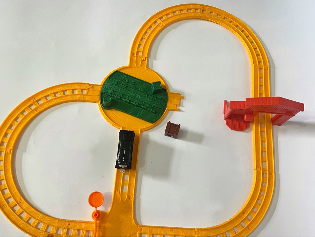 Thomas and Friends Diesel’s Load and Go Train Set, Hobbies & Toys, Toys ...