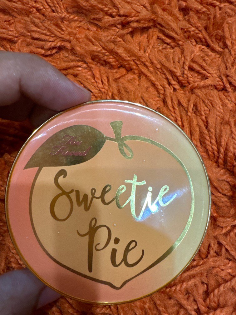 Too faced Matte Bronzer, Beauty & Personal Care, Face, Makeup on Carousell