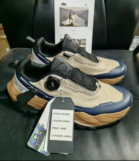 Nike ACG MOUNTAIN FLY 2 Low, 男裝, 鞋, 波鞋 - Carousell