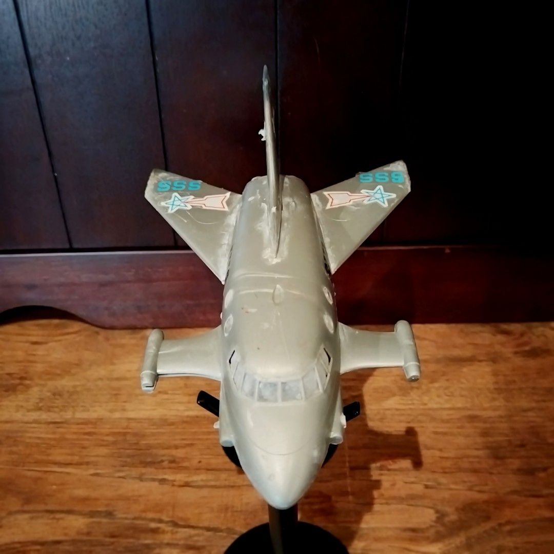 Vintage Jet VTOL (ジェットビートル, Jetto Bītoru) *Ultraman; SIII; Jet Beetle ...