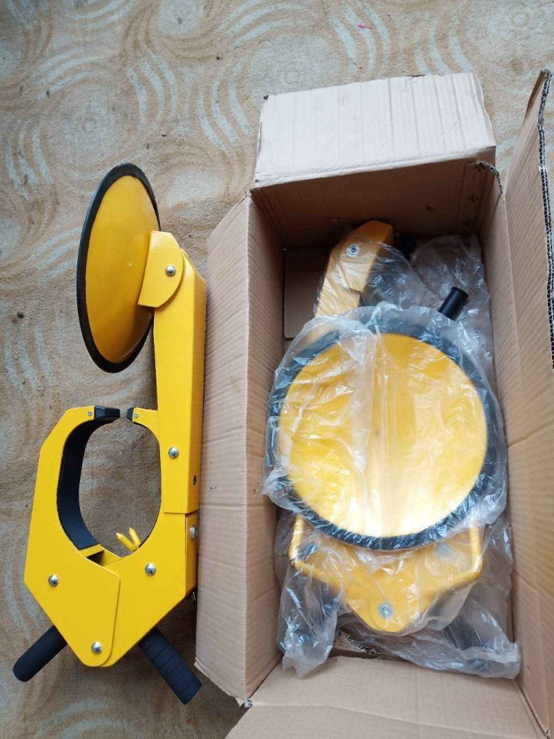 Wheel Clamp SUV Small Car For Sale DW-CO6-S, Everything Else, Looking ...