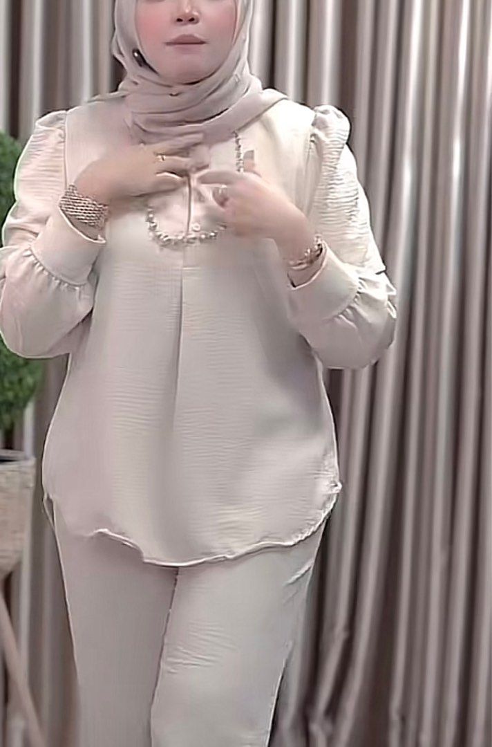 Yuna Puff Suit/Satu Set/Milky/Apricot, Women's Fashion, Muslimah ...