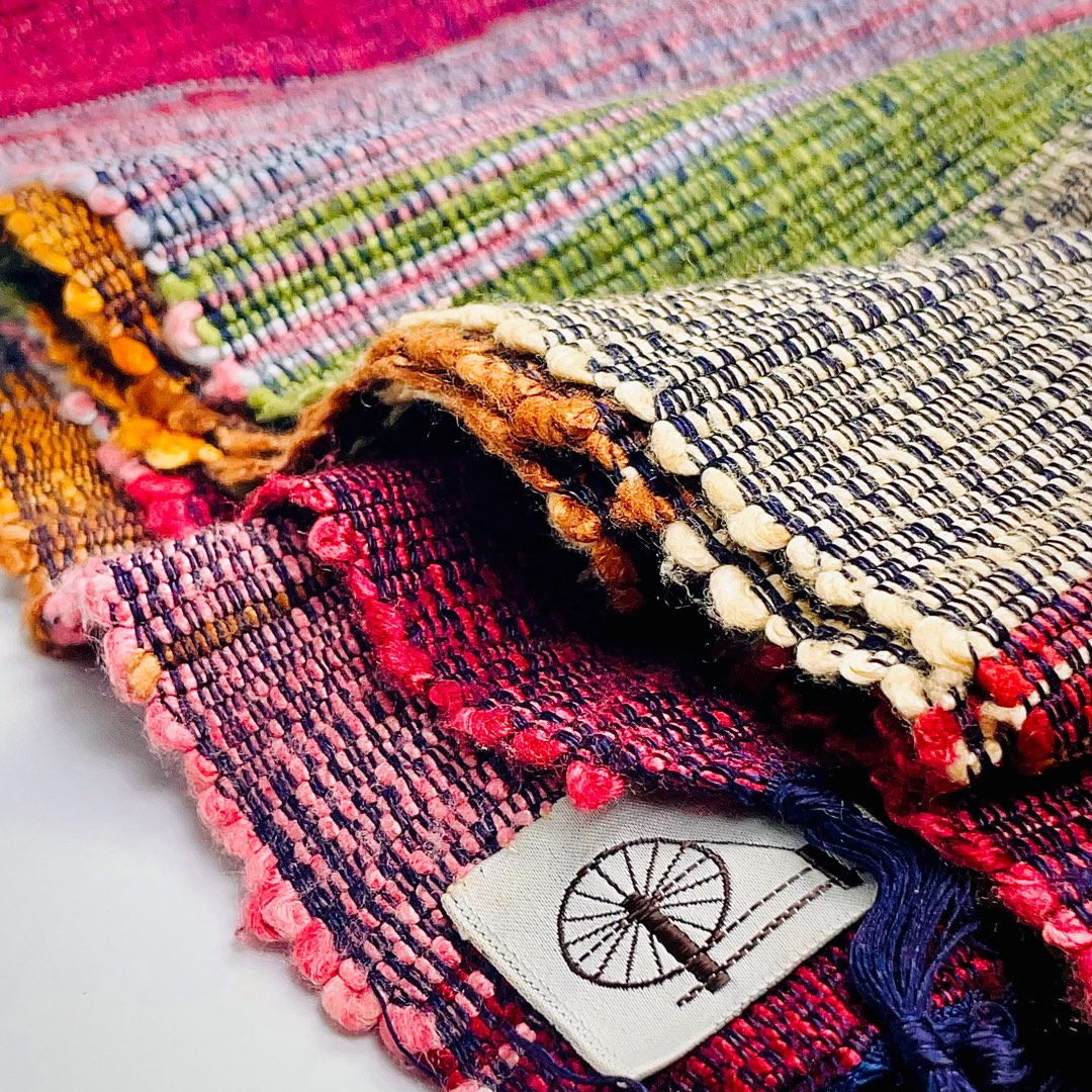 AYA SILK CRAFT STUDIO Artisan Premium Traditional Handwoven 100% Silk ...