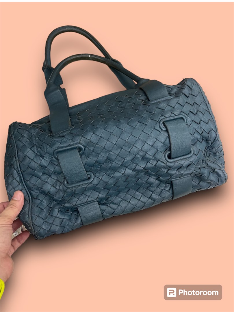 Bottega Veneta Blue Intrecciato Weave Leather Woven Boston Shoulder ...
