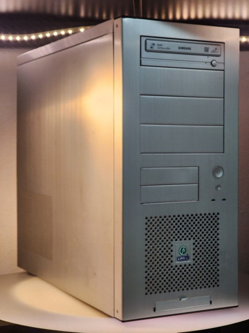 Classic Legend | Lian Li Full Aluminum PC-7 PlUS ATX Case, Computers ...