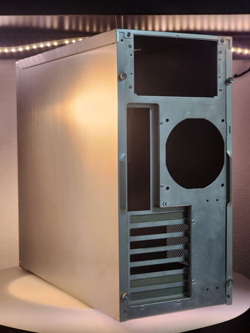 Classic Legend | Lian Li Full Aluminum PC-7 PlUS ATX Case, Computers ...