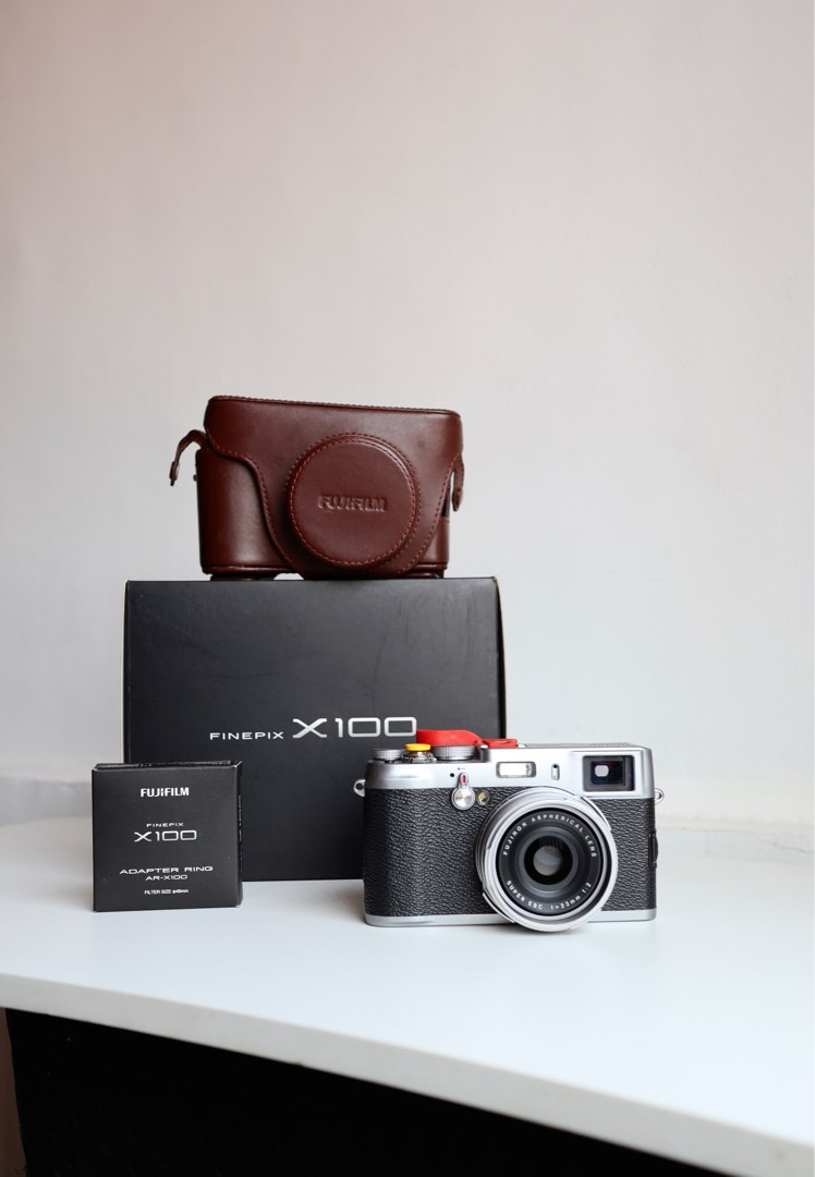 FUJIFILM X100 FINEPIX Edition with 35mm F2 fix lens, Photography ...