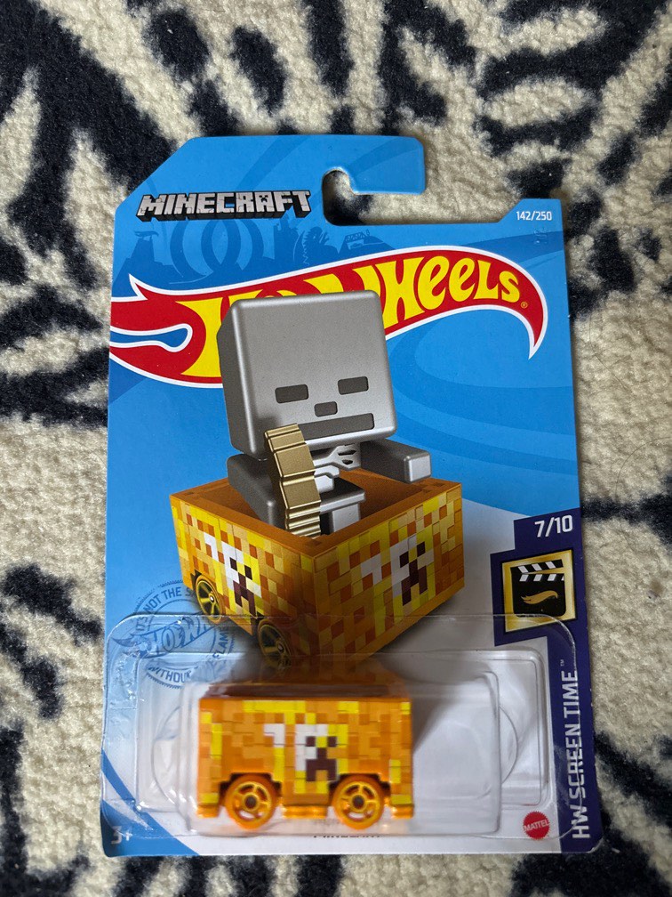 Hotwheels Minecraft, Hobbies & Toys, Toys & Games on Carousell