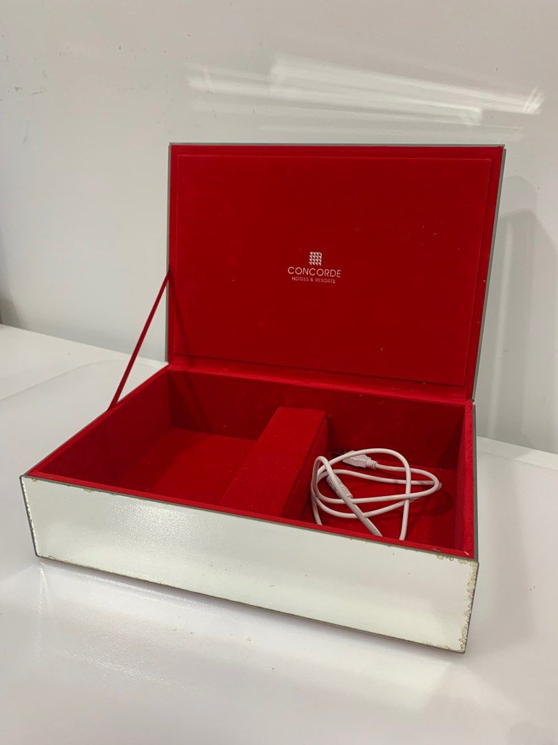 Jewellry box Concorde Hotels & resorts, Women's Fashion, Jewelry ...