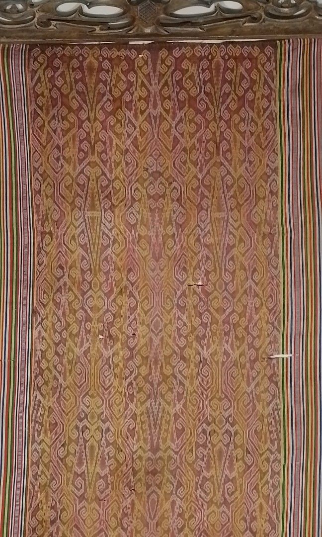 Kain Tenun Ikat Tradisional Bidang (Skirt) Dayak Iban Pedalamam ...