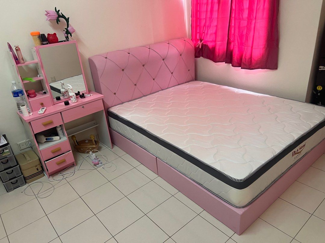 Katil queen divan, Furniture & Home Living, Furniture, Bed Frames ...