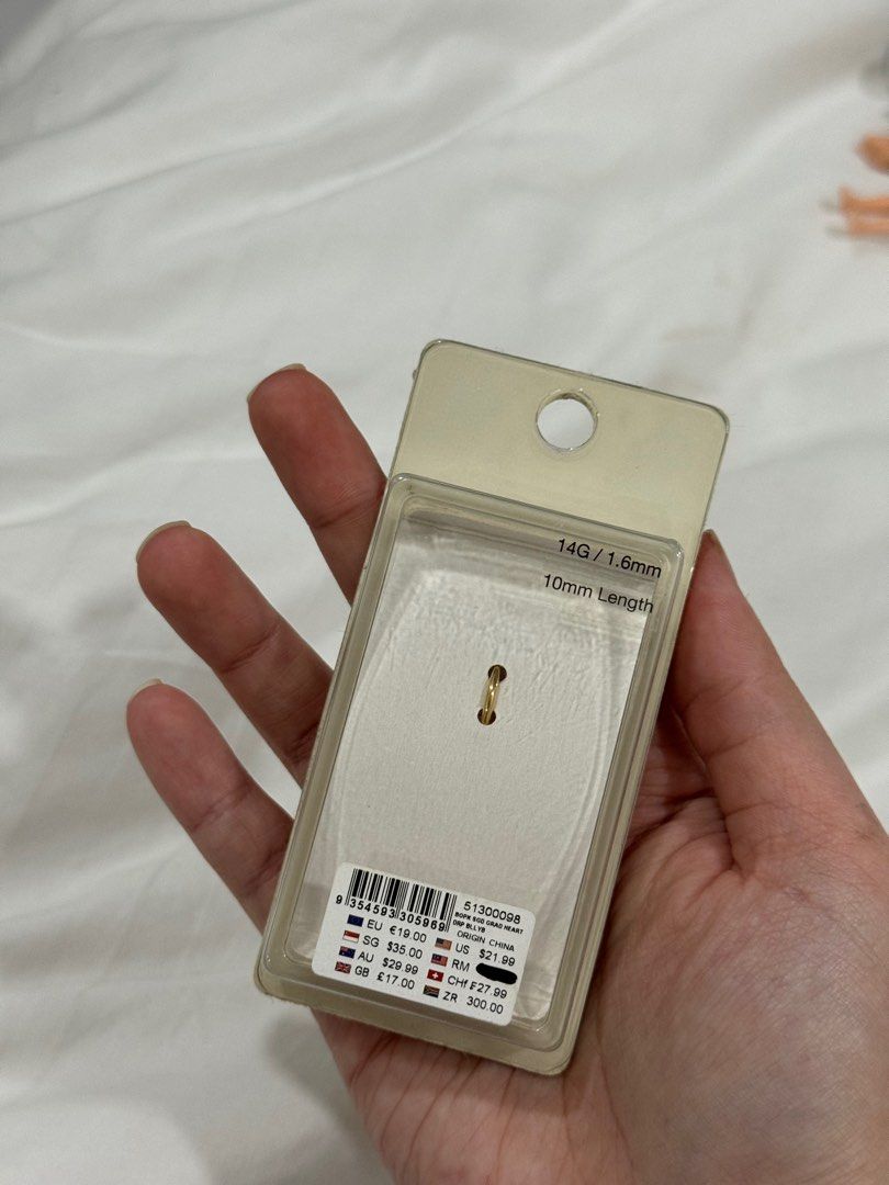 Lovisa belly piercing (RM15 EACH), Women's Fashion, Jewelry ...