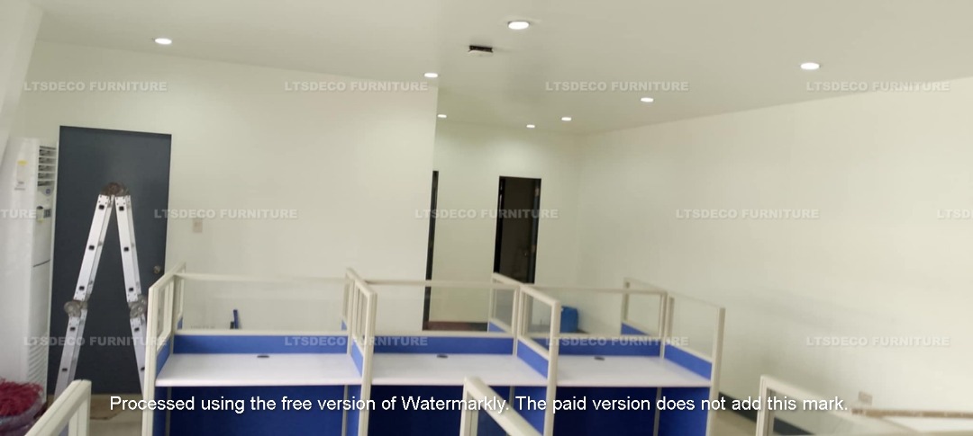MODULAR WORKSTATION WITH GLASS PARTITION | OFFICE PARTITION, Furniture ...