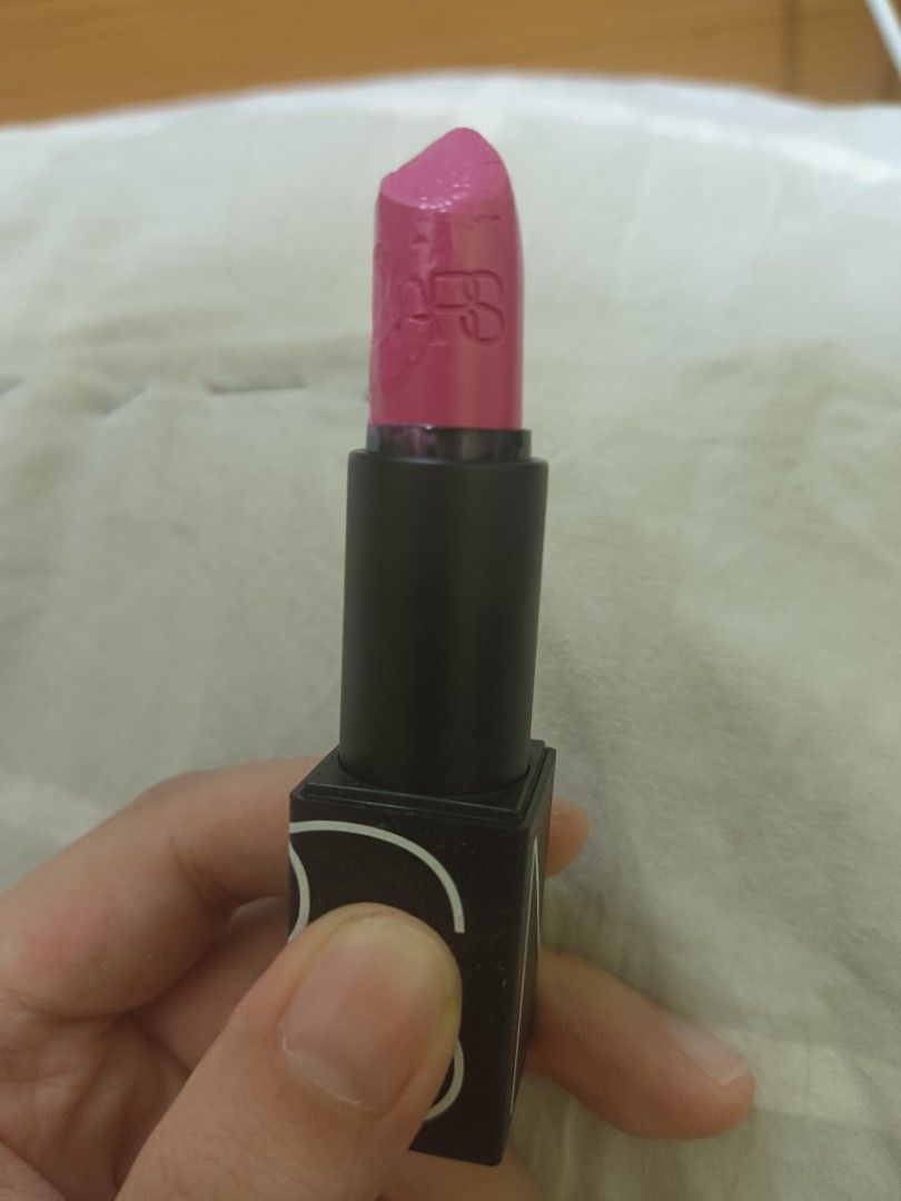 nars roman holiday lipstick