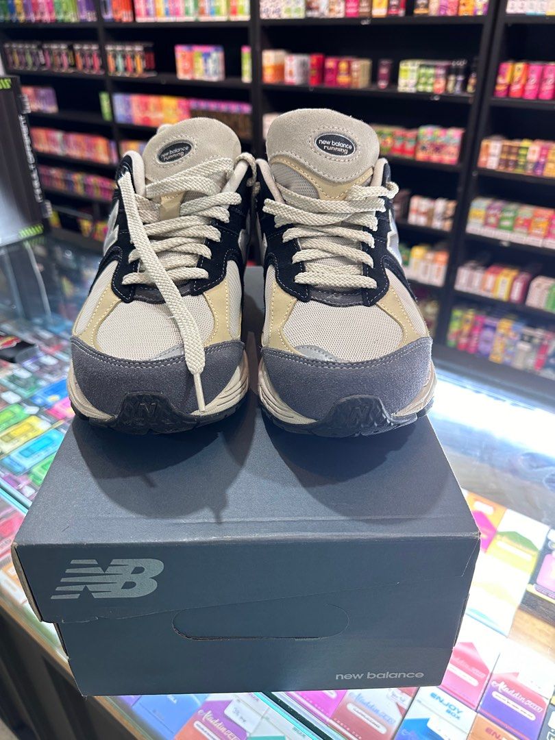 New Balance 2002R Magnet Timberwolf, Men's Fashion, Footwear, Sneakers ...