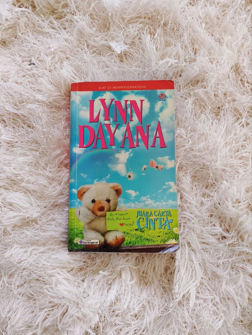 Novel JUARA CARTA CINTA by Lynn Dayana, Hobbies & Toys, Books ...