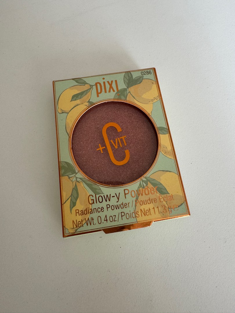 PIXI +C VIT Glow-y Powder/PIXI Lash Line Ink Eyeliner (Black Silk)/PIXI ...