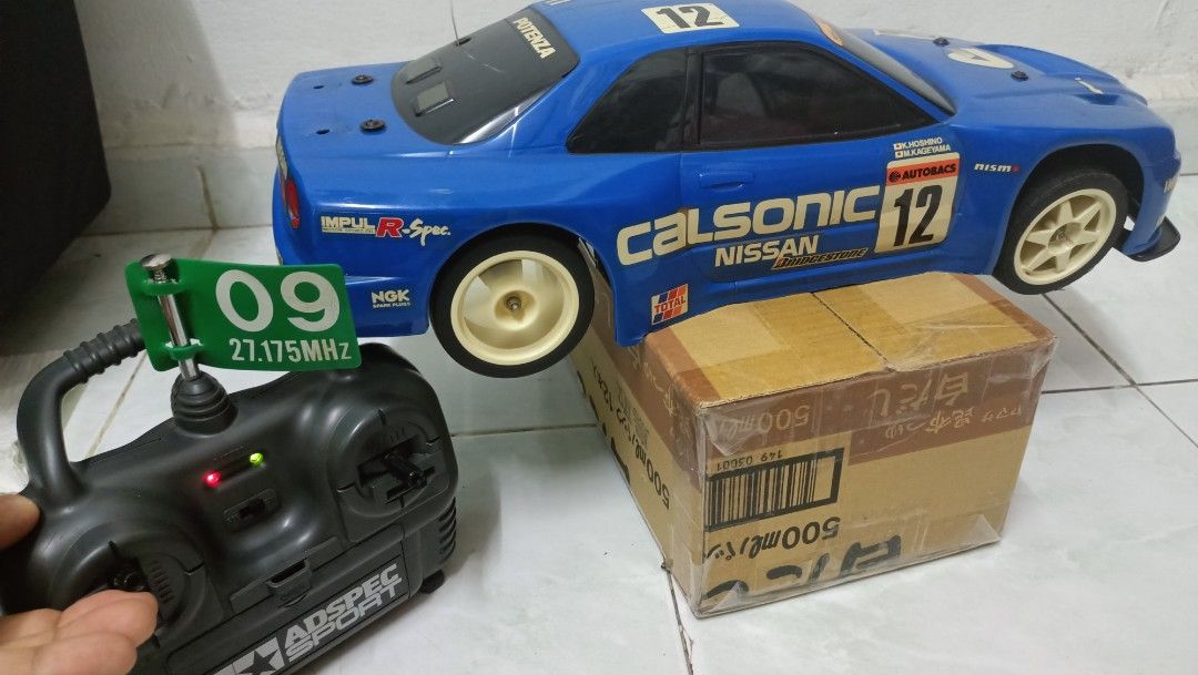 Rc tamiya Qd Nissan Skyline Calsonic. Siap dengan remote adspec Sport ...