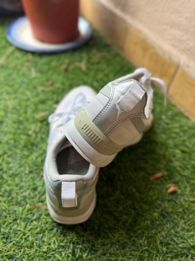 Snickers KASUT PUMA PUTIH, Women's Fashion, Footwear, Sneakers on Carousell