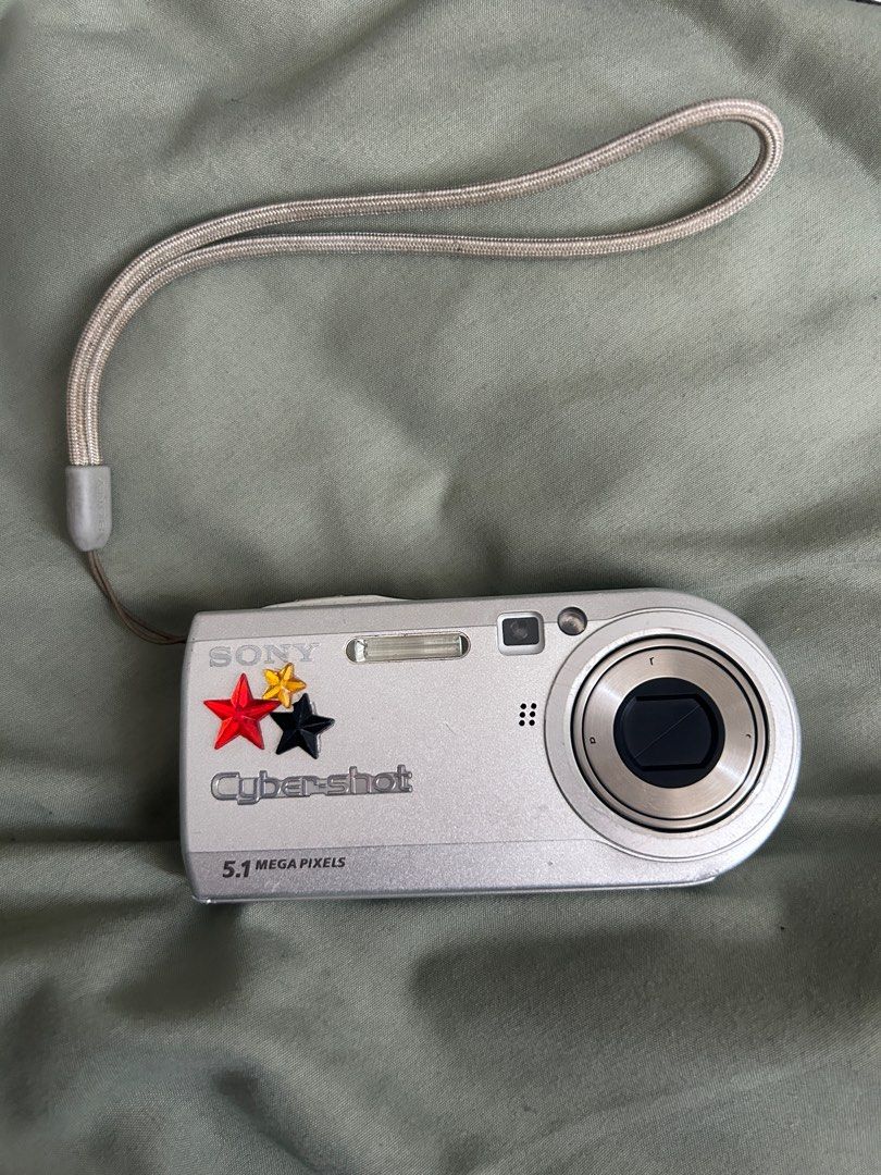 Sony Cybershot P100 digital camera, Photography, Cameras on Carousell