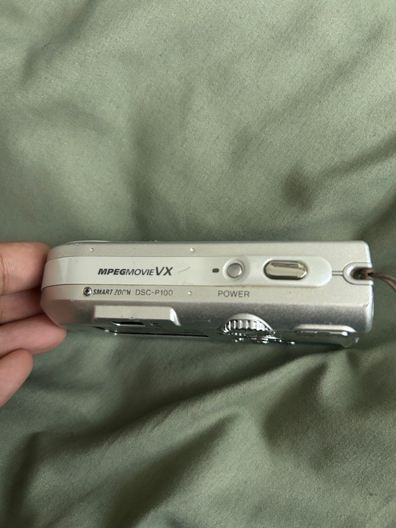 Sony Cybershot P100 digital camera, Photography, Cameras on Carousell