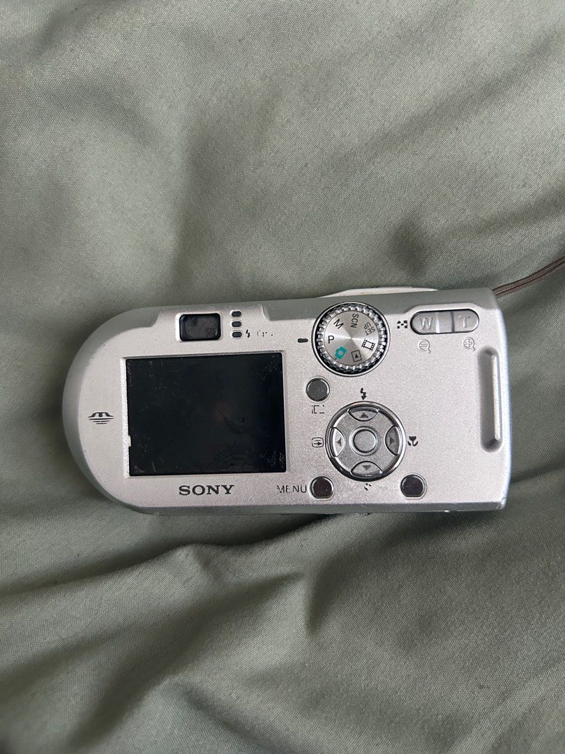 Sony Cybershot P100 digital camera, Photography, Cameras on Carousell