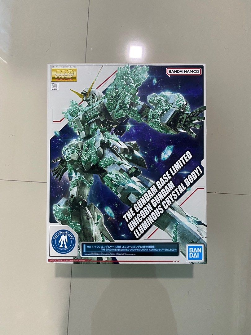 The Gundam Base Limited Unicorn Gundam (Luminous Crystal Body) MG 1/100 ...