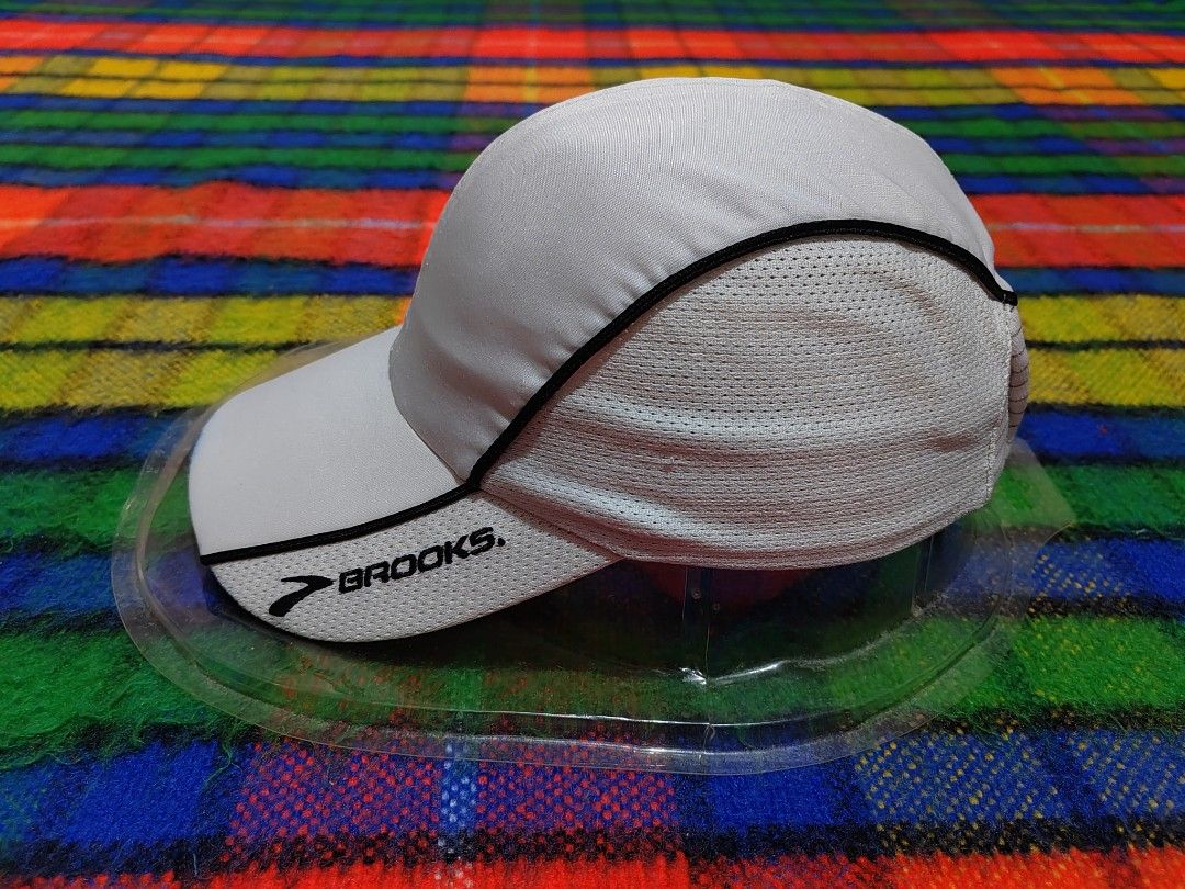 Brooks Xstatic Running Cap, Women's Fashion, Watches & Accessories ...