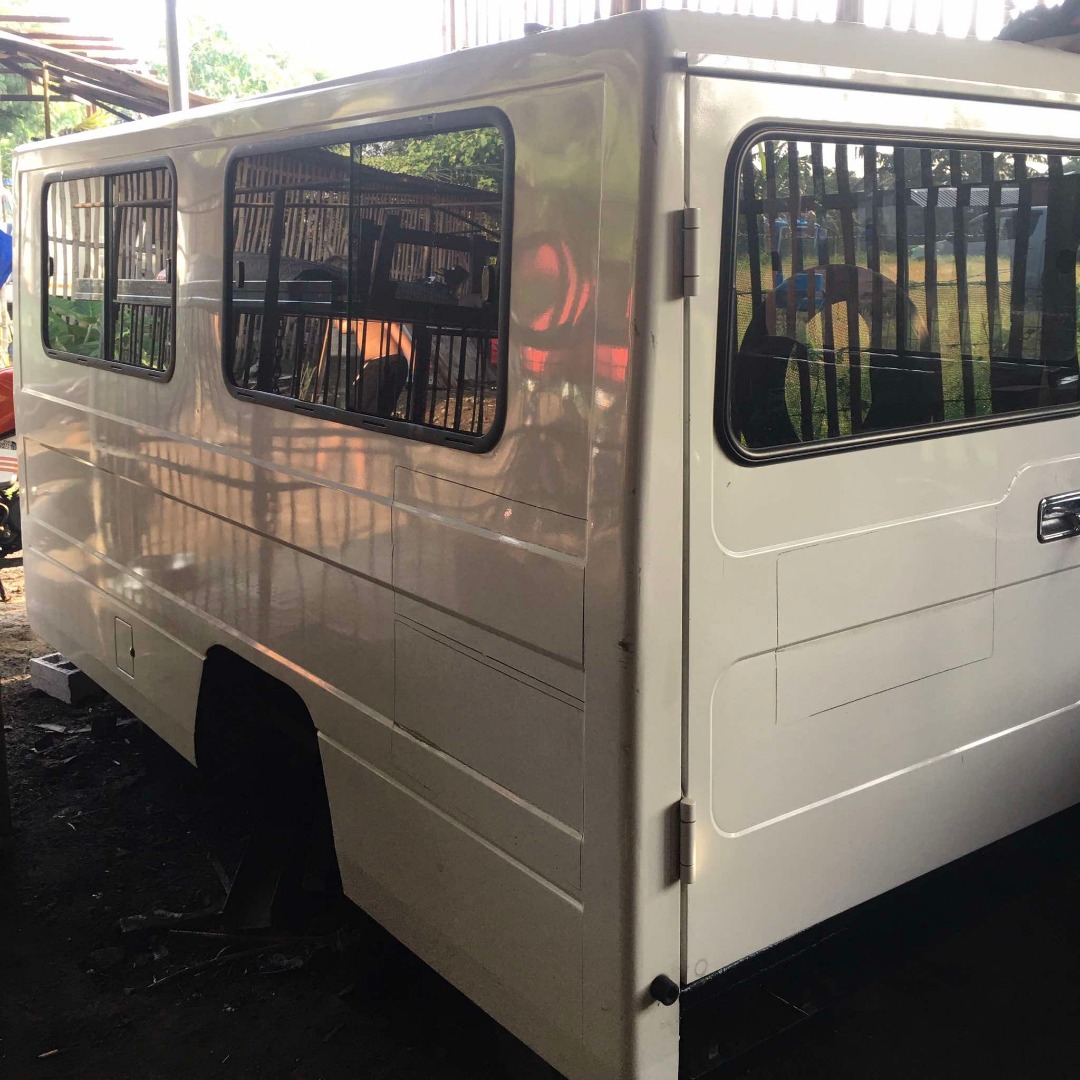 FOR SALE: Mitsubishi L300 FB Body (BODY ONLY) in Pristine Condition ...