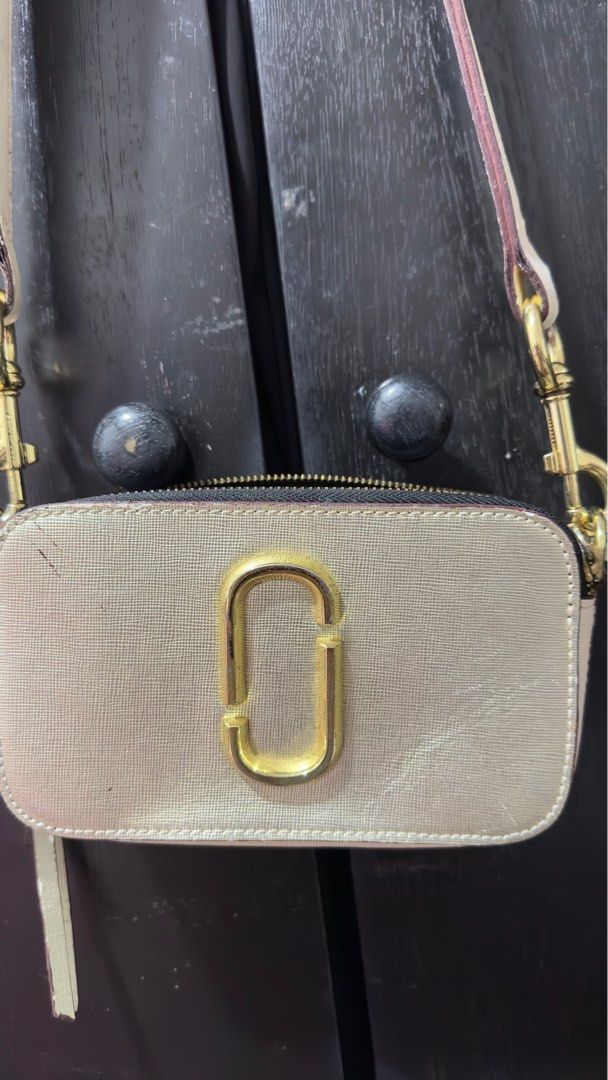 Mj snapshot white, Women's Fashion, Bags & Wallets, Clutches on Carousell
