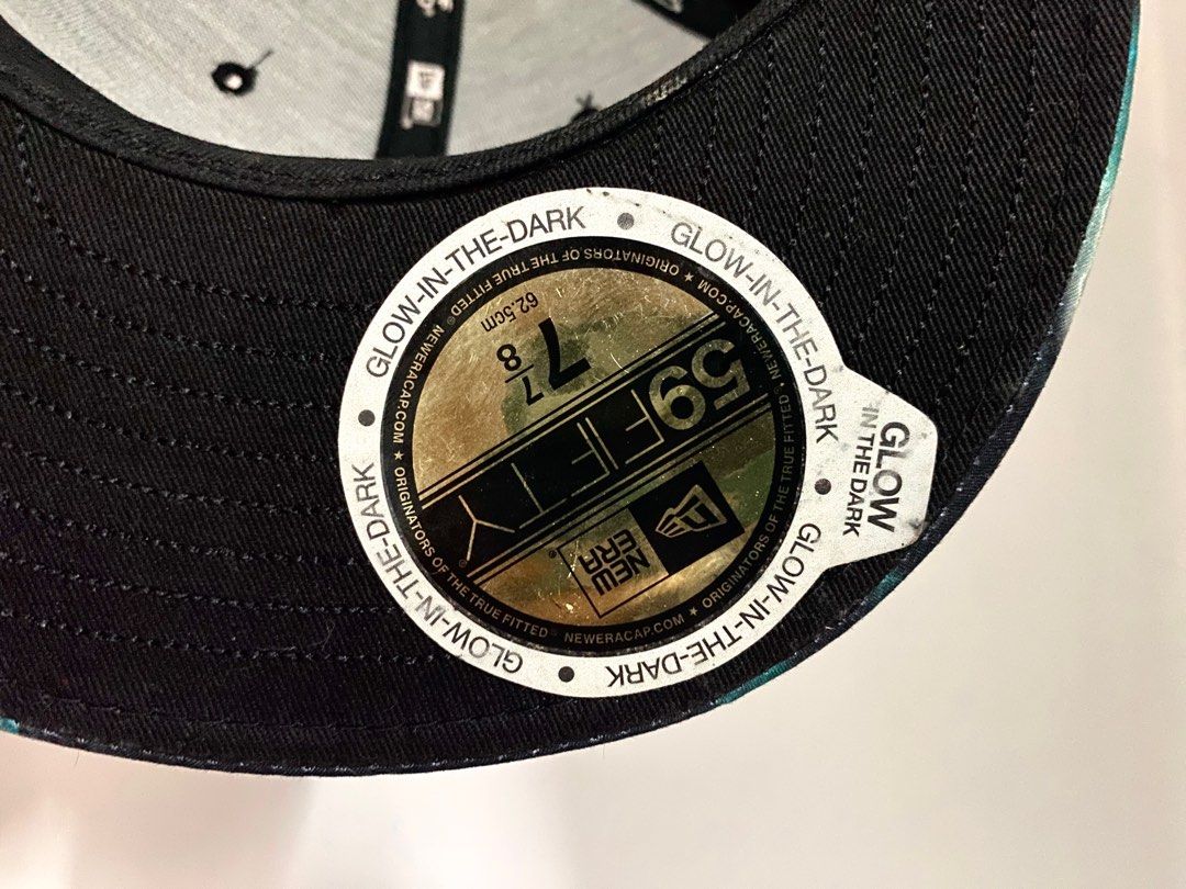 New Era Green Lantern Glow In The Dark 7 7/8, Men's Fashion, Watches ...