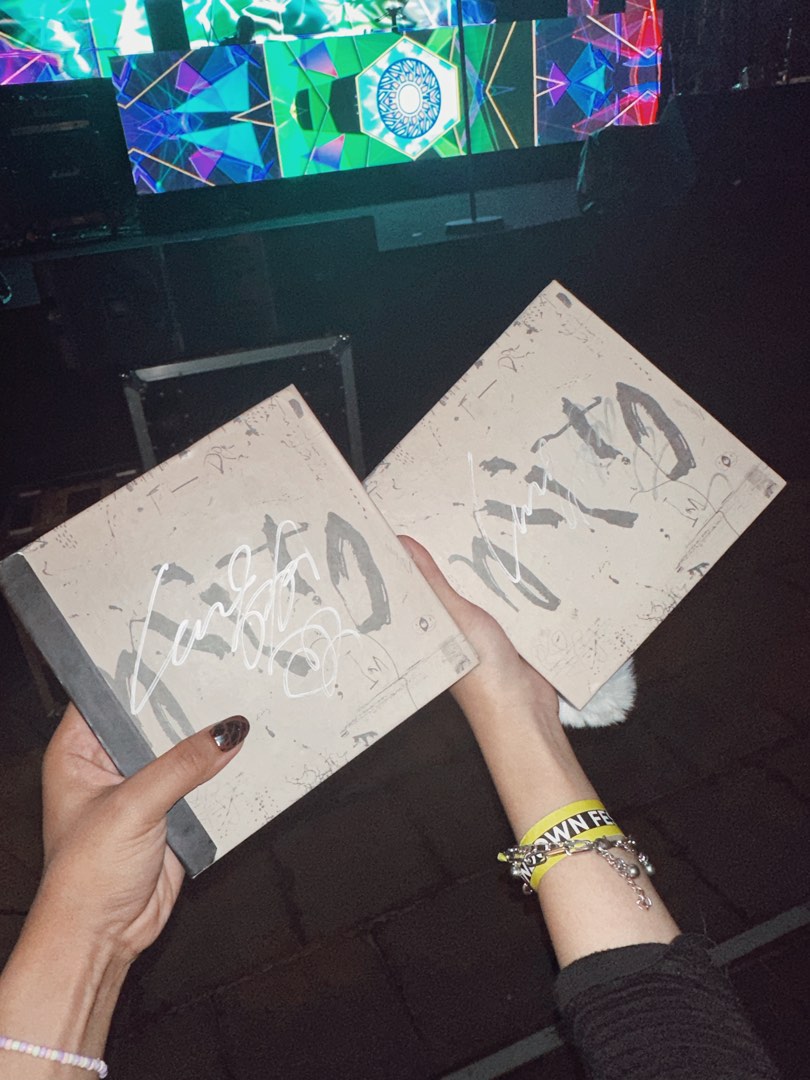 (QYOP) DPR IAN SIGNED MITO ALBUM, Hobbies & Toys, Music & Media, CDs ...