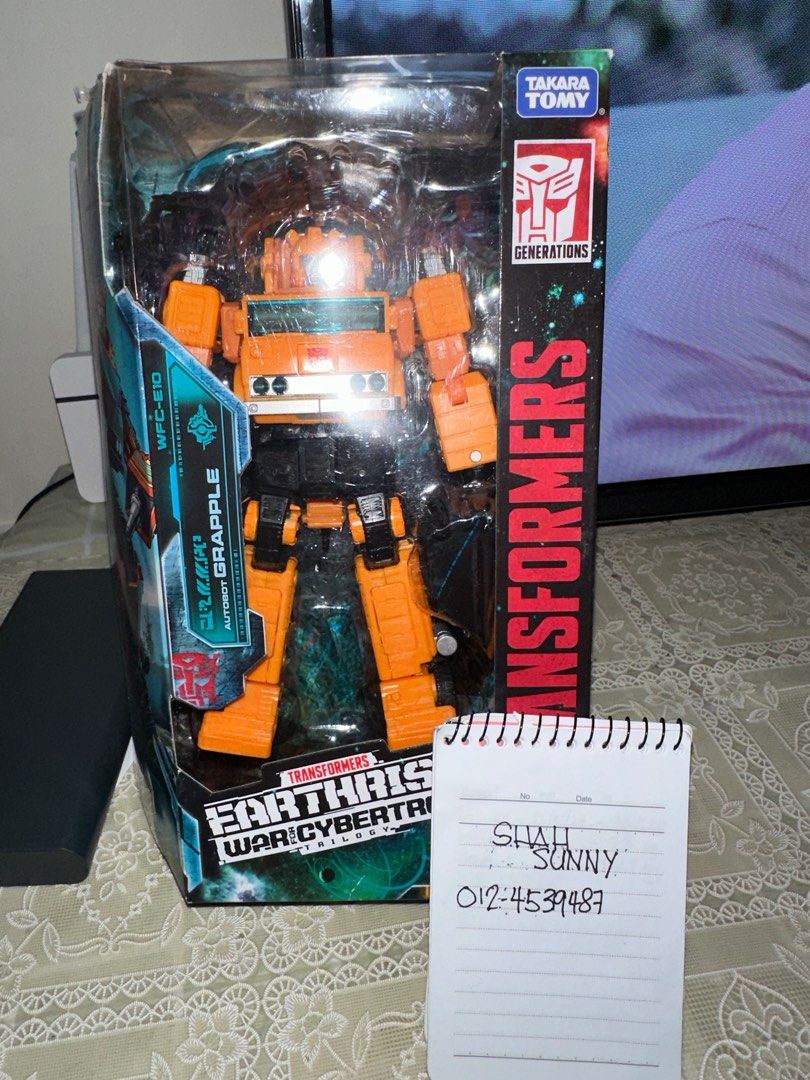 Transformers Earthrise War Of Cybertron Grapple, Hobbies & Toys, Toys & Games on Carousell