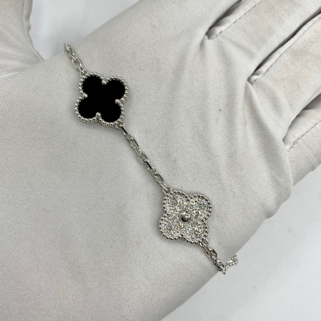 VAN CLEEF & ARPELS ONYX 12.6G VCARP2R900 VINTAGE ALHAMBRA 5MOTIFS ...