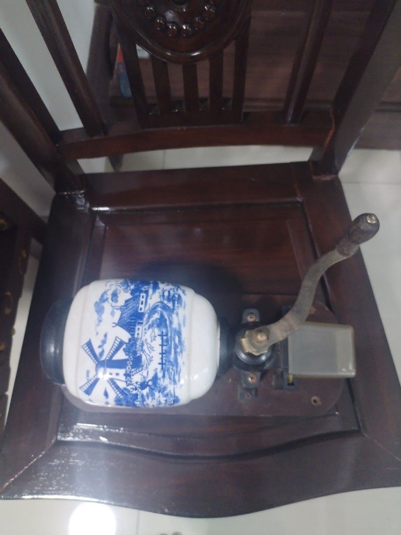 Vintage Delft Coffee Grinder, Hobbies & Toys, Collectibles ...
