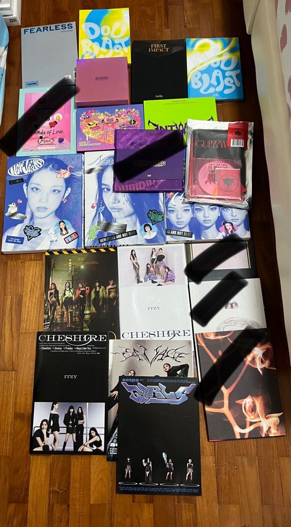 wts assorted unsealed kpop albums seasons greetings ive gidle itzy blackpink aespa kep1er twice ...