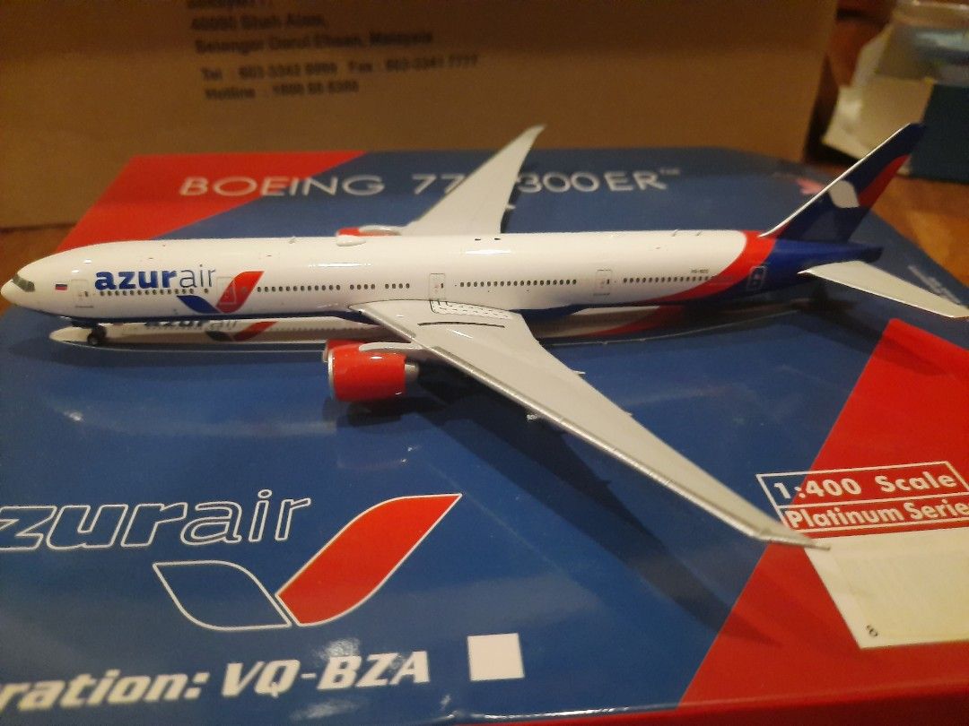1/400 scale Azur Air Boeing 777-300ER aircraft model (Phoenix Model ...