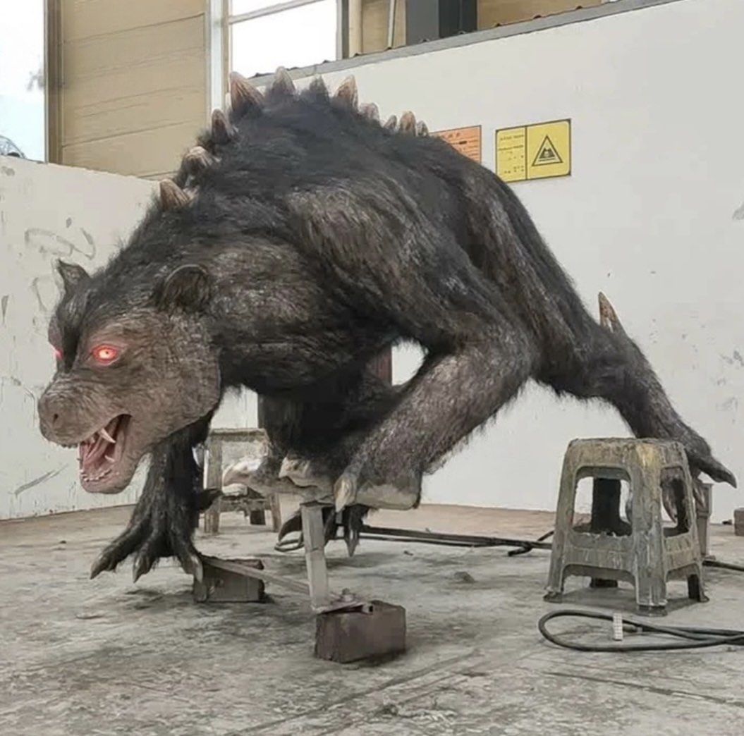 1M-40M Length Life Size Animatronic Monster Film Giant Monster Statue ...