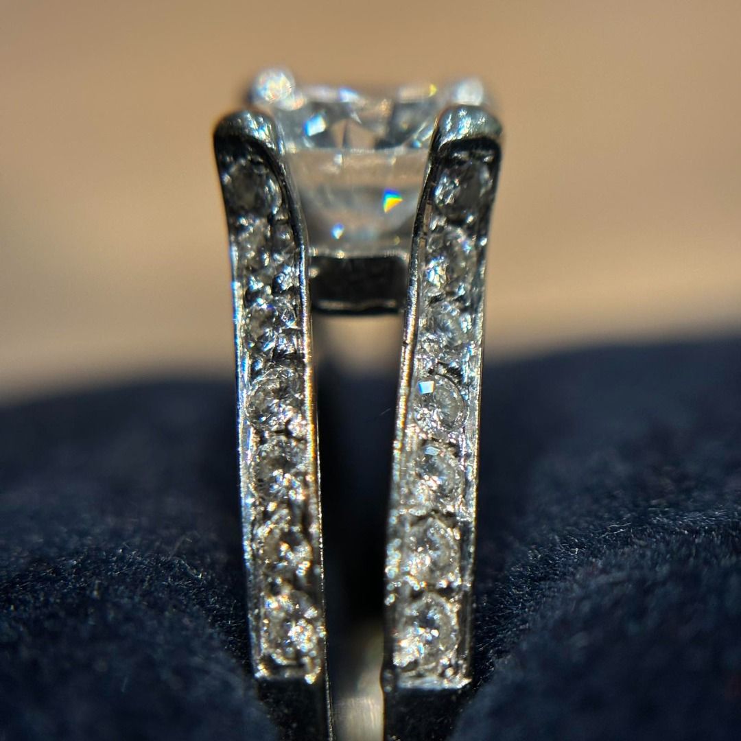 247004600 K14/585 DIAMOND RING AROUND 1.75CT, 6.5G, 0.4G, Luxury, Accessories on Carousell