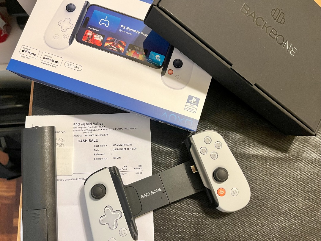 (USED) Backbone One - PlayStation® Edition Mobile Gaming Controller ...