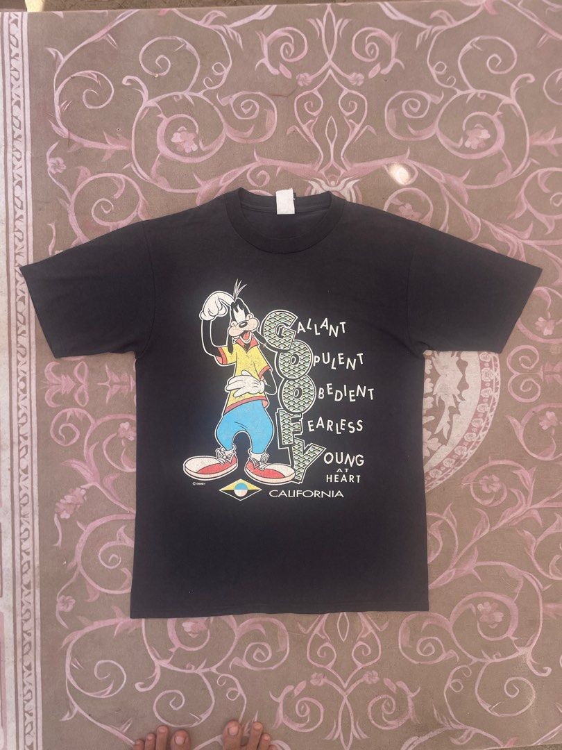 Disney mickey mouse Goofy vintage, Men's Fashion, Tops & Sets, Tshirts ...