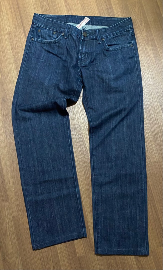 Folded and hung jeans, Men's Fashion, Bottoms, Jeans on Carousell