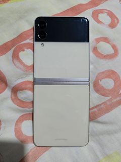 Galaxy Z Flip 3 Cream 256GB, Mobile Phones & Gadgets, Mobile Phones ...