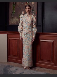 Innai Red Kirana, Women's Fashion, Muslimah Fashion, Baju Kurung & sets ...