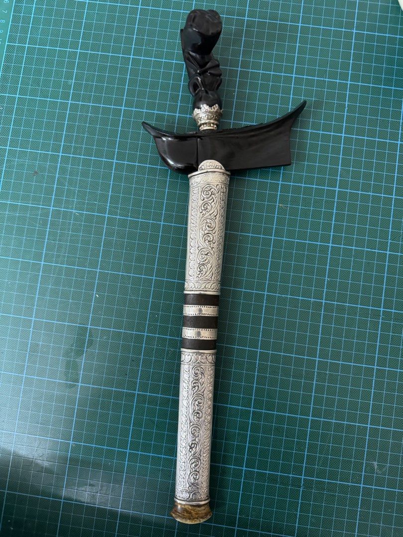 Keris Alang Minang Antik Bersepuh, Hobbies & Toys, Stationery & Craft ...
