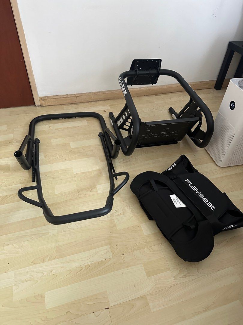 Playseat Throphy Sim Racing rig chair, Video Gaming, Gaming Accessories ...