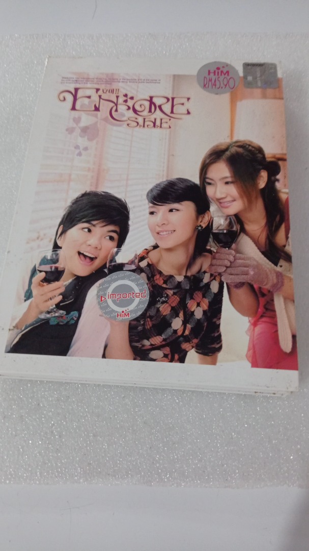 SHE 《Encore》VCD 和 CD 签名版, Hobbies & Toys, Music & Media, CDs & DVDs on ...