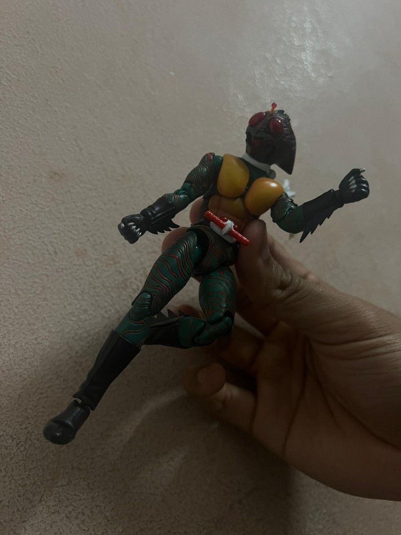 SHF Kamen rider amazon, Hobbies & Toys, Toys & Games on Carousell