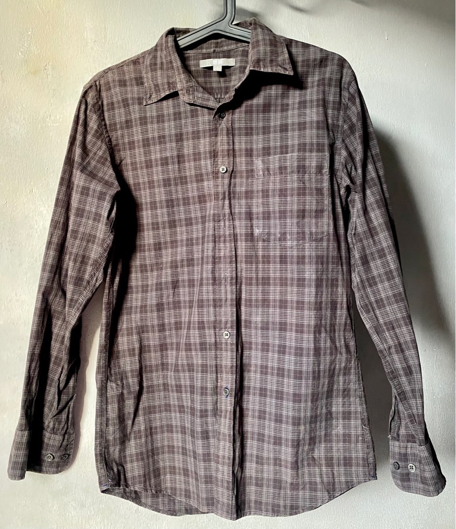 Uniqlo Grid Kemeja, Men's Fashion, Tops & Sets, Formal Shirts on Carousell