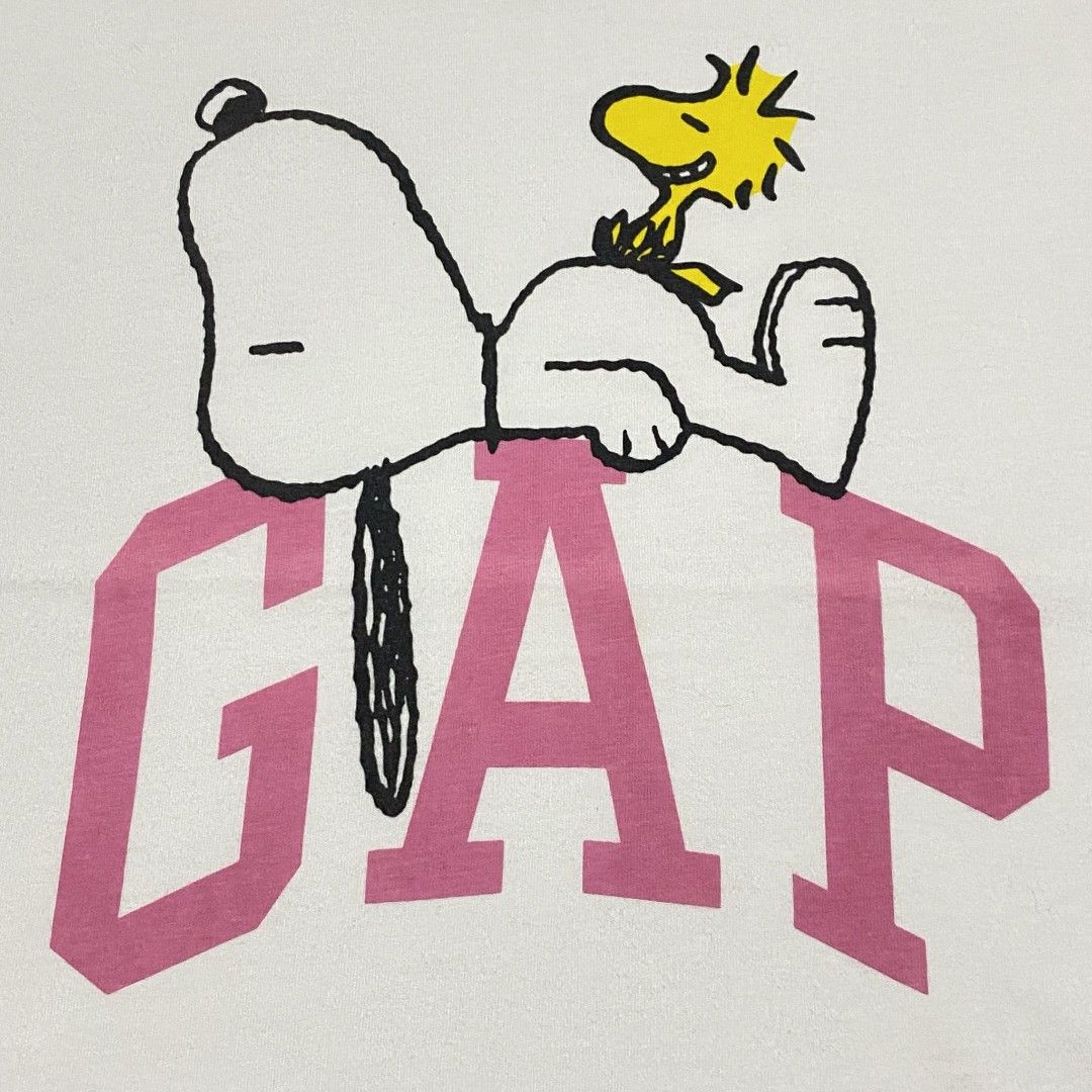 BIGLOGO GAP PEANUTS SNOOPY BIGLOGO COLLAB, Women's Fashion, Tops ...